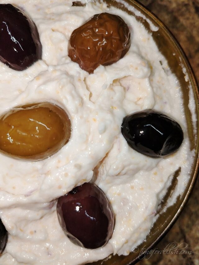 Fish Roe Dip Salad Recipe (Romanian Salata De Icre)